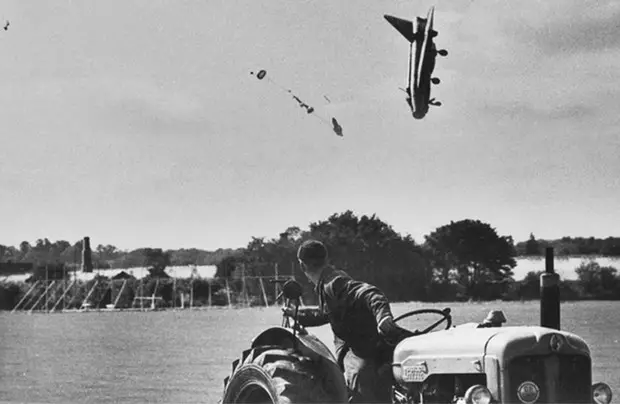 Picture №1 - History of one photo: Catapulture of the fighter pilot, September 1962