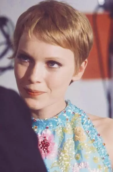 23 φωτογραφίες από 23-year-old mia farrow 106137_18