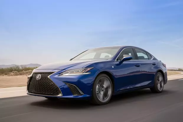 Foto číslo 1 - päť dôvodov, prečo milovať lexus es350