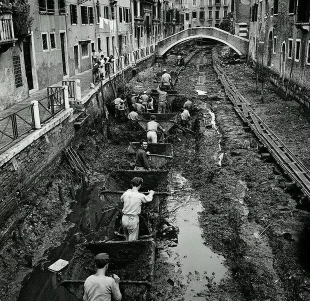 Foto №1 - Cara menghapus saluran di Venesia