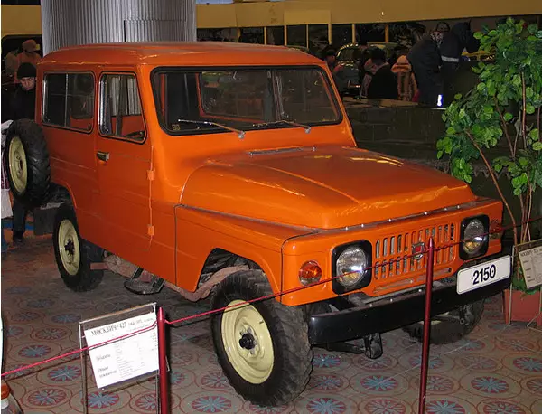 Fréamhshamhail Sóivéadach Jeeps 112729_2