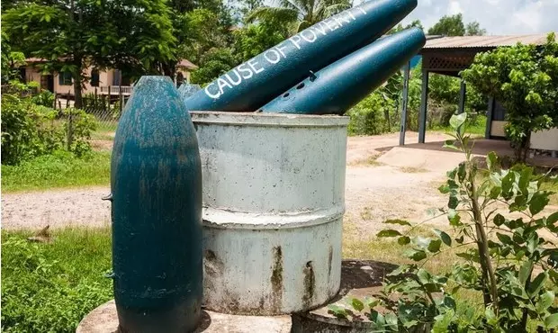 Nomer Foto 10 - Apa liyane sing bisa ditindakake kanthi bom sing ora diterangke. Foto nglipur