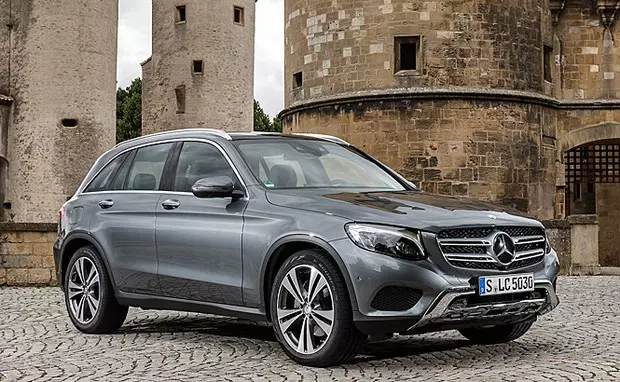 Mercedes GLC.