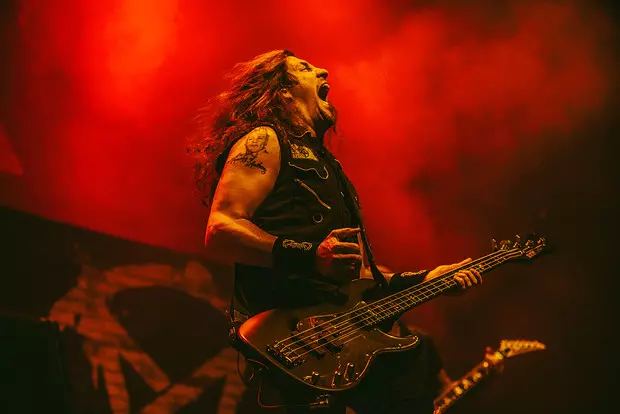 Kuva №22 - Kuinka laajentaa helvettiä Slayer ja Anthrax Tresh konsertti