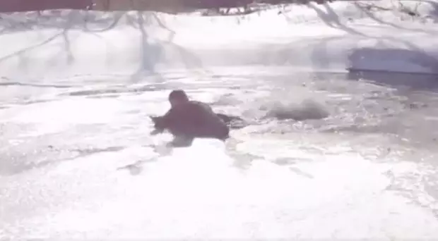 Photo number 1 - What to do if I fell under the ice (video instruction)