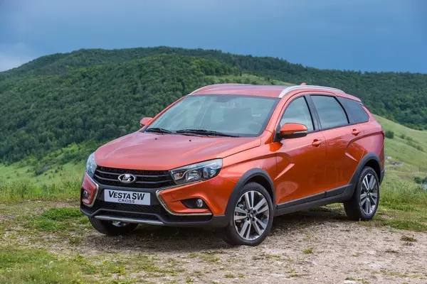 Lada Vesta SW క్రాస్ - 