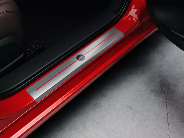 Karya Paparan Pusat: Mazda memperkenalkan crossover ke ulang tahunnya sendiri 115307_10