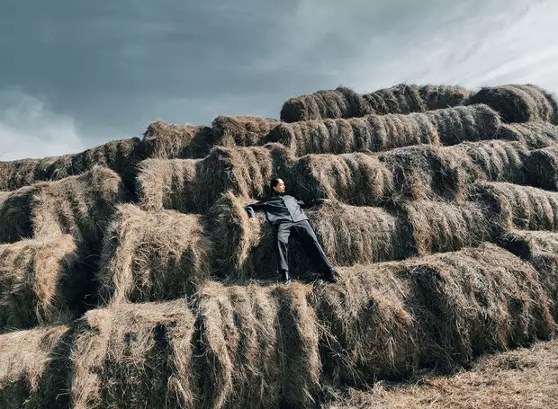 Foto nummer 2 - Xiaomi og Creative Studio Outlaw Creative vil frigjøre en kapsel samling av klær