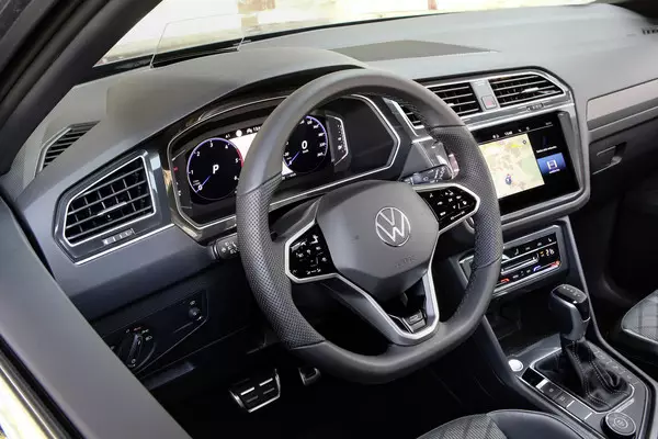 Оновлений Volkswagen Tiguan представлений в Росії 118234_7