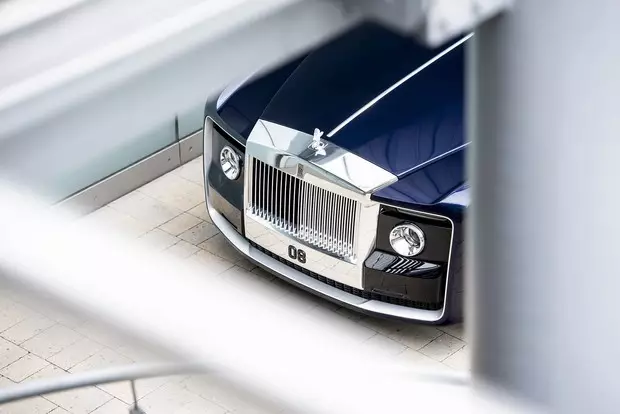 Foto nummer 1 - Den dyraste Rolls-Royce byggd för en mystisk samlare