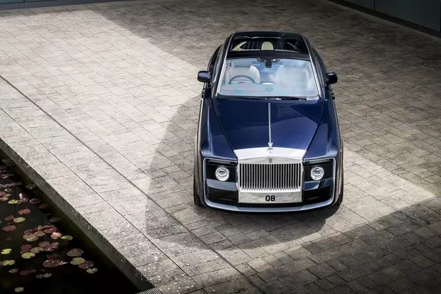 Number Hejmara 2 - Rolls-Royal-Royce-ya herî erzan ji bo kolektîfek mestir ava kir