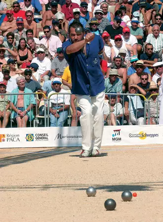 Foto nummer 2 - Wat anders te doen in de zomer: leer Petanque spelen