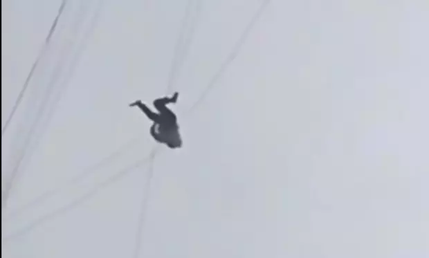 Picture №1 - Resident died from the hotel by wires to not pay for the room (dizzying video)