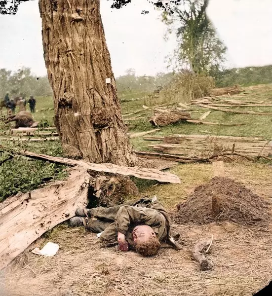 Döda soldater av armén South USA: Färgade bilder från vilka kastar i en skakning 123284_2