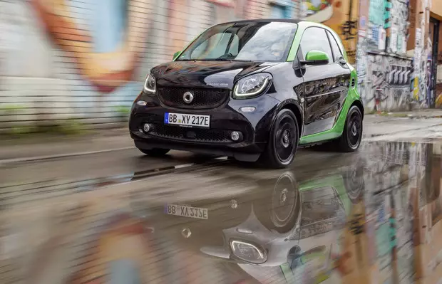 Irudia №1 - Nola jo zuen Smart Smart Drive-k Maxim Automobile Editorearen morroiari?