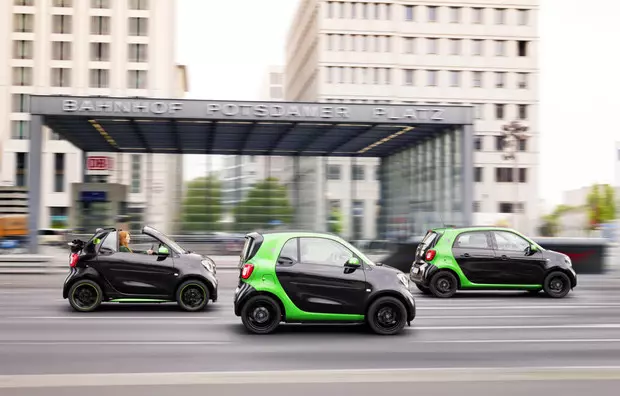 Argazkia №17 - Nola jo zuen Smart Smart Drive-k Maxim Automobile Editorearen morroiari?