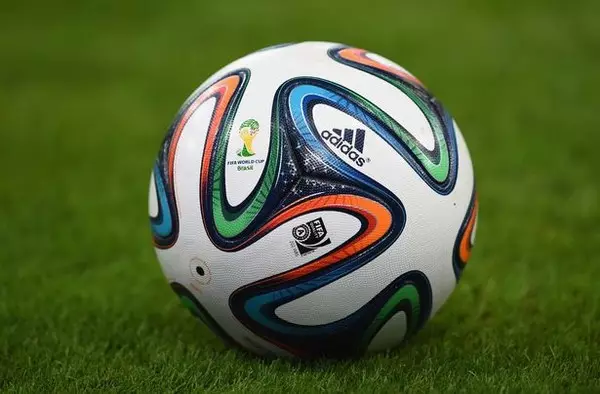Todas as bolas do fútbol campionato mundial, incluído o novo, Rusia-2018! 123765_14