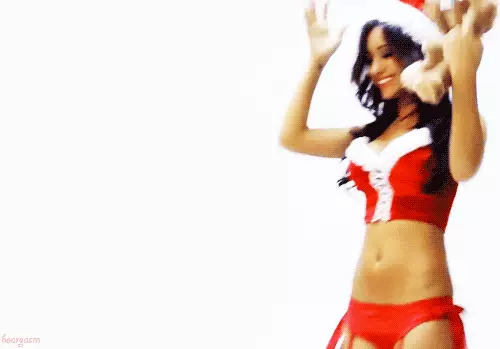 Pagpili ng Bagong Taon ng Gifs ng Sexy Granddaughters Santa Claus 127614_4