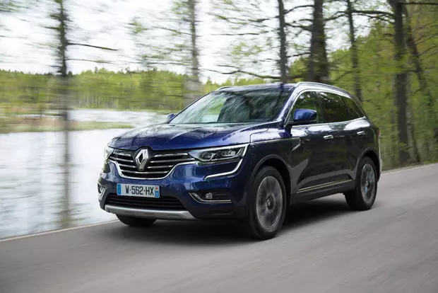 Litrato №8 - Renault Koleos: labaw pa sa imong gipaabut