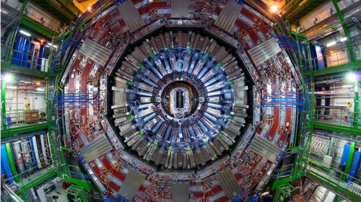 Imagen №1 - Big Hadron Collider cerrado por renovación de dos años