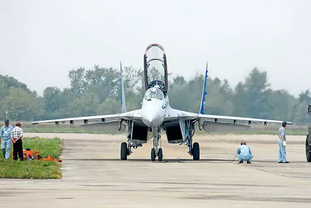 MIG-35.