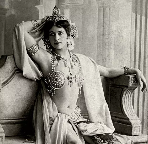 Mata Hari.