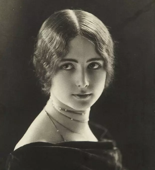 Cleo de merod.