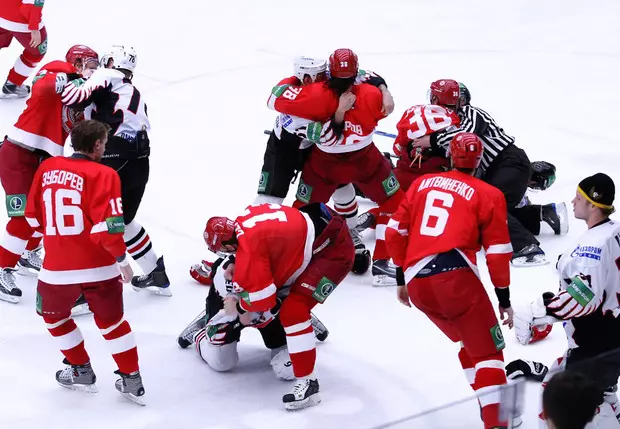 Fotografovanie №1 - 5 Most Mass Drak v hokejovej histórii (video)