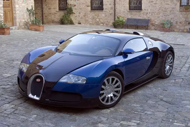 Bugatti 16.4 Veyron, 2005