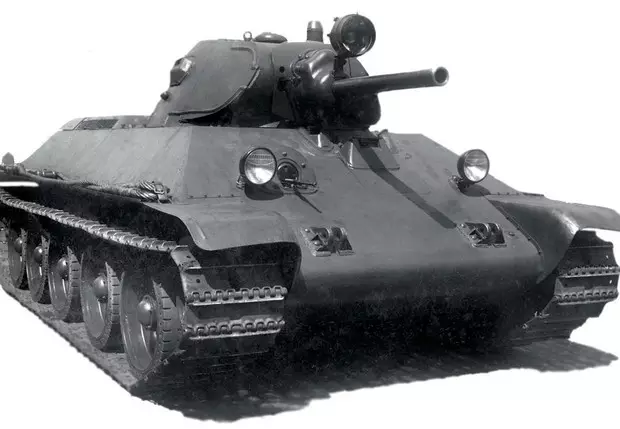 Ən kütləvi sovet tankı qəbul edilir - T-34. 1942.