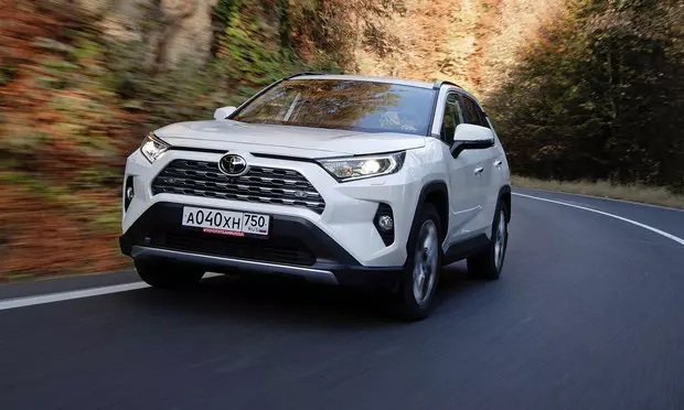 №1 - Toyota RAV4: Mimo komfortnej zóny