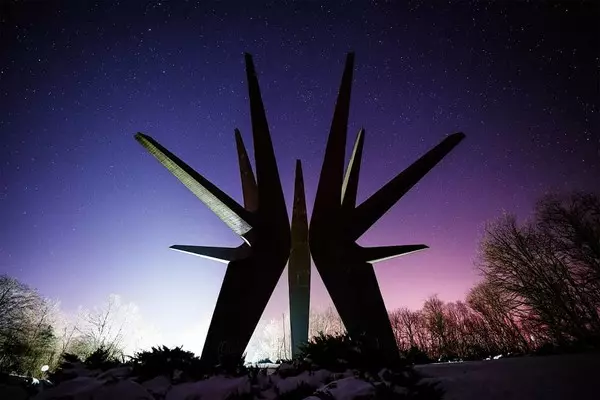 Yugoslav Monumen Komunis Brutalism (Foto) 139289_21