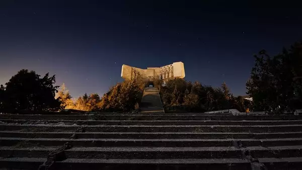 Monumentos yugoslavas brutalismo comunista (foto) 139289_22