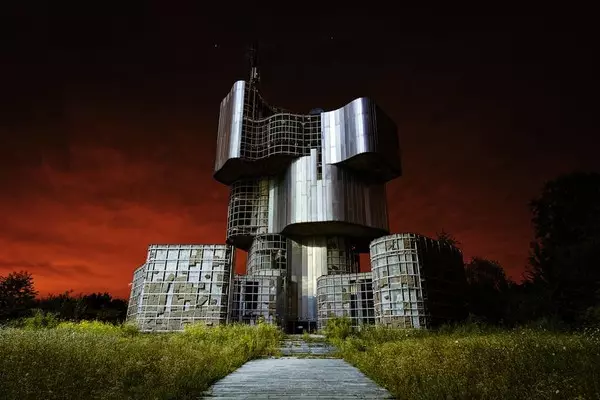 Monumentos yugoslavas brutalismo comunista (foto) 139289_23