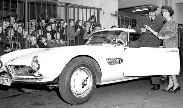 garage millesty ຂອງລາວ: Elvis Presley Cars 141620_4