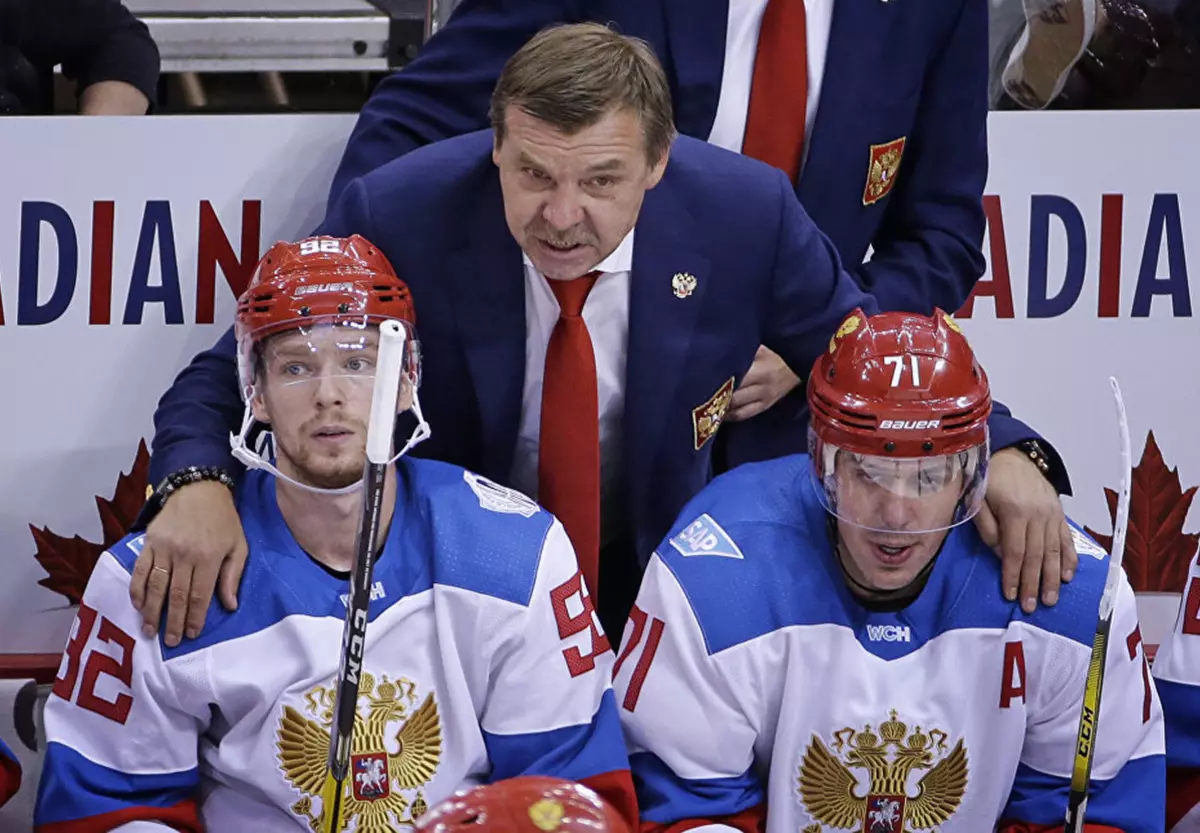 "Kom nu, i mit ansigt fortæller jeg mig!" Hvorfor russiske hockey spillere krydsede i NHL