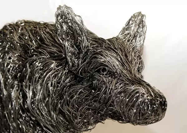 An Englishwoman makes incredibly realistic sculptures of animals from wire (gallery) 14828_5
