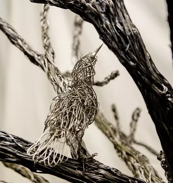 An Englishwoman makes incredibly realistic sculptures of animals from wire (gallery) 14828_6