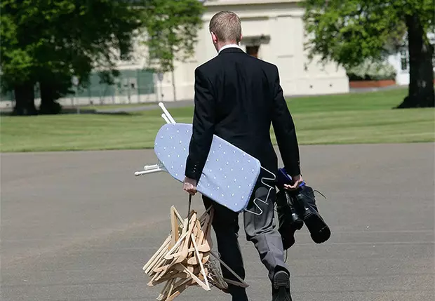 How to iron things on the road