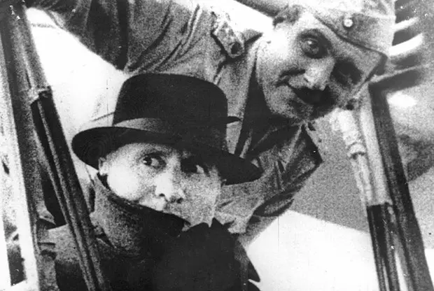 Benito Mussolini avec son Sauveur