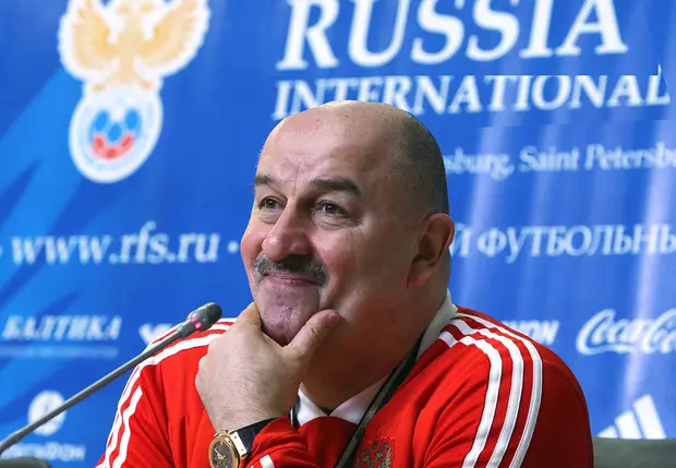 Og hvor er fjenden af ​​Denisov? Åh Gud, hvilken makeup scorede Stanislav Cherchesov!