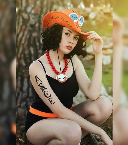 Dikkat: Hırvatistan'ın en sıcak cosplay! Ve o sadece bir ismi yok! 16519_8