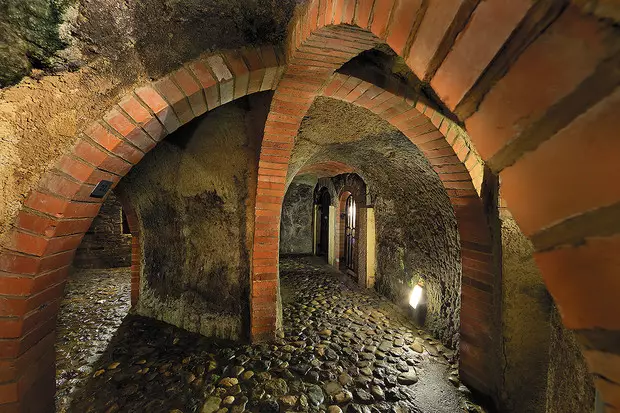 Фото број 7 - 8 Прекрасни и чудни подземни градови