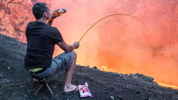 Pamrentah AS resmi njaluk nolak marshmallows goreng liwat gunung geni ing Hawaii