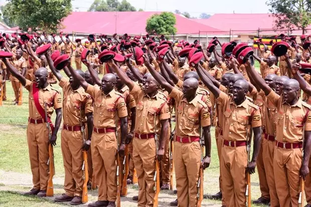 Inombolo ye-1-Uganda wazisa irhafu ekusetyenzisweni kwabathunywa kunye neenethiwekhi zentlalo