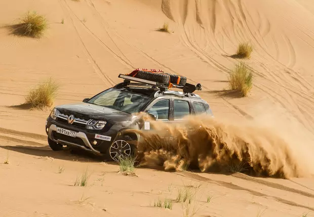 Foto №1 - Renault Duster: Kaster du opp til Sahara?