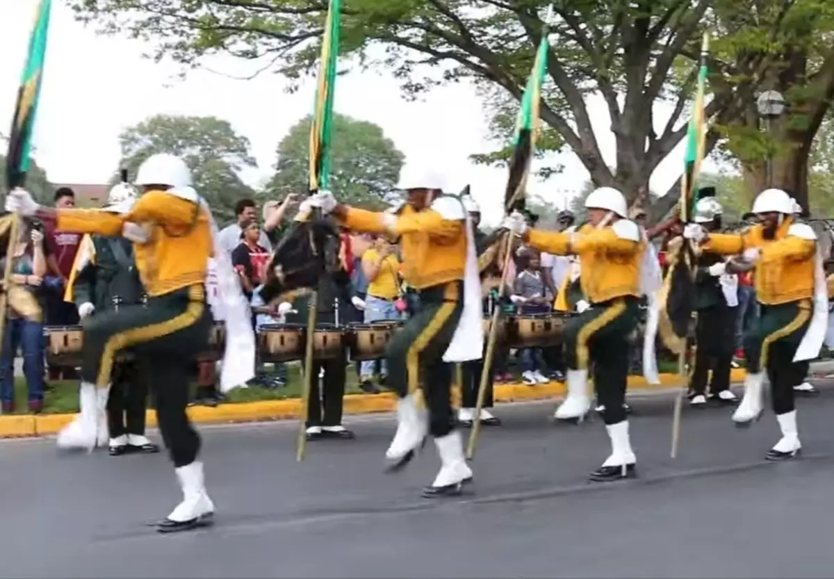 ලෝකයේ දරුණුතම හා අමුතුම පාගමන! වීඩියෝ