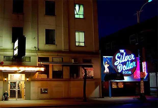 Real Bar Silver Dollar Room, provet av den blå ostron baren.