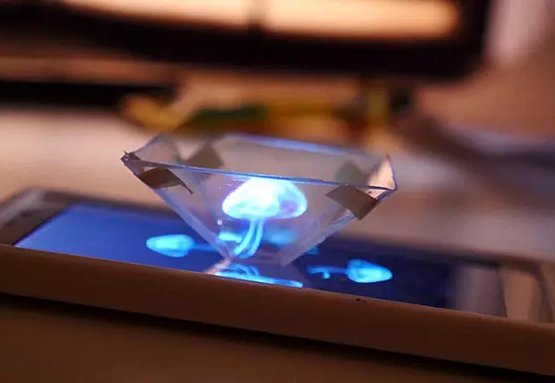 Hologramm mit einem Smartphone