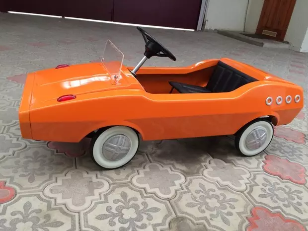 Inombolo yesithombe 5 - I-Scialic kusuka eNalchik ibuyisela kabusha izimoto zeSoviet Pedal Cars